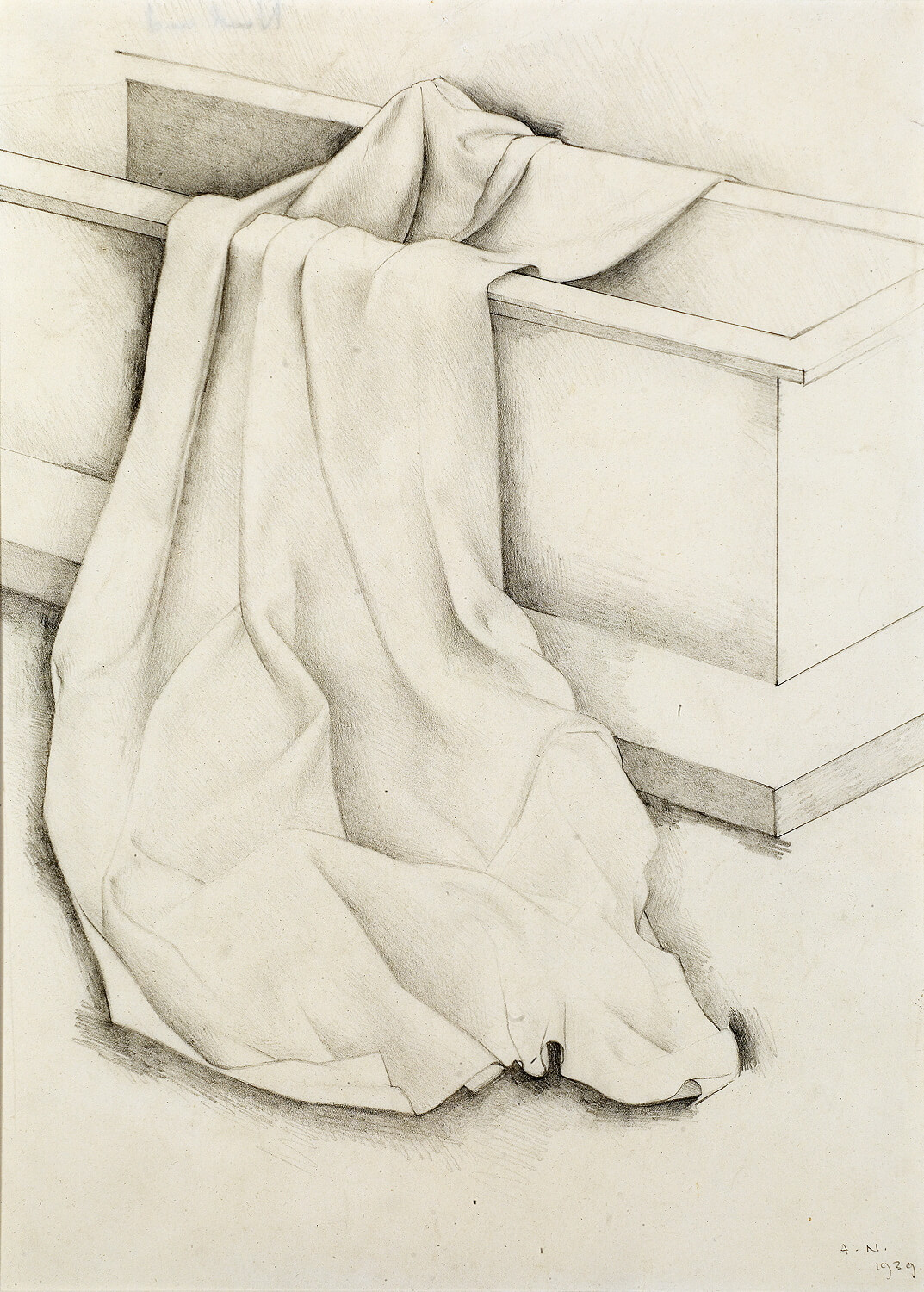 Cloth draped over a chest, 1939 - Modern British Art Gallery